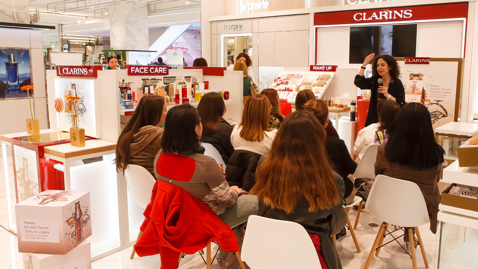 Chile – Lanzamiento Clarins Double Serum Light – Greta Group